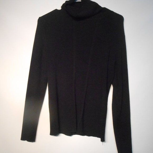 Tops | Est 1948 Turtleneck 182w | Poshmark